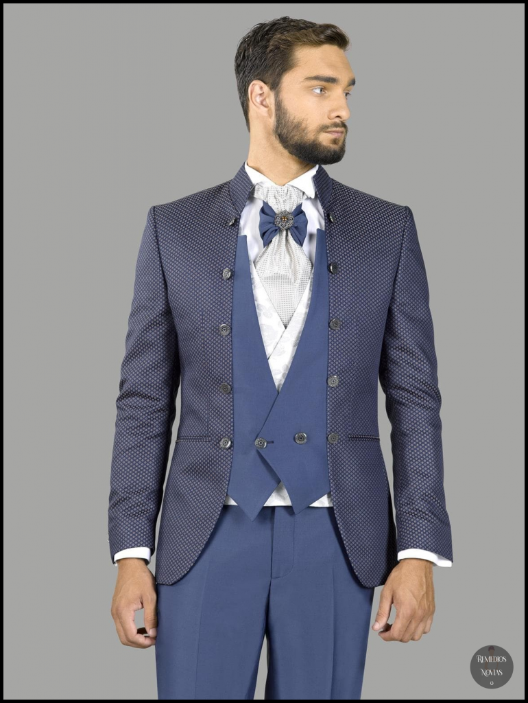 Traje de novio Pizzi Navy Gold - Remedios Novias - Málaga Capital
